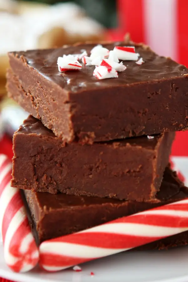 20 Easy Christmas Fudge Recipes - Go Money Mom