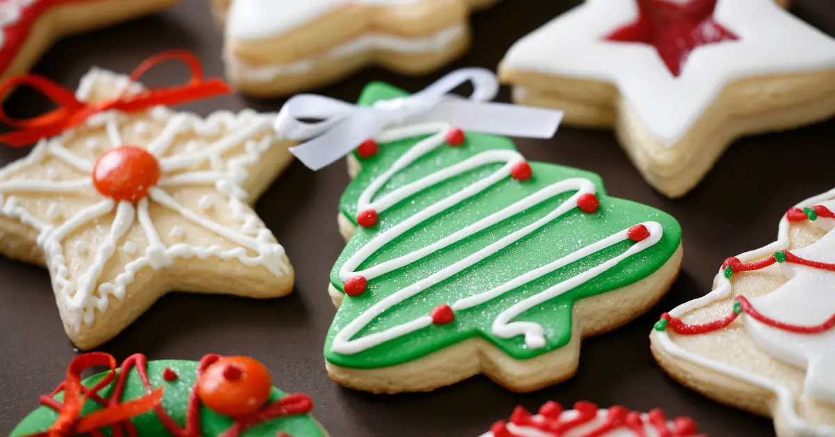 25 Christmas Potluck Desserts - Go Money Mom